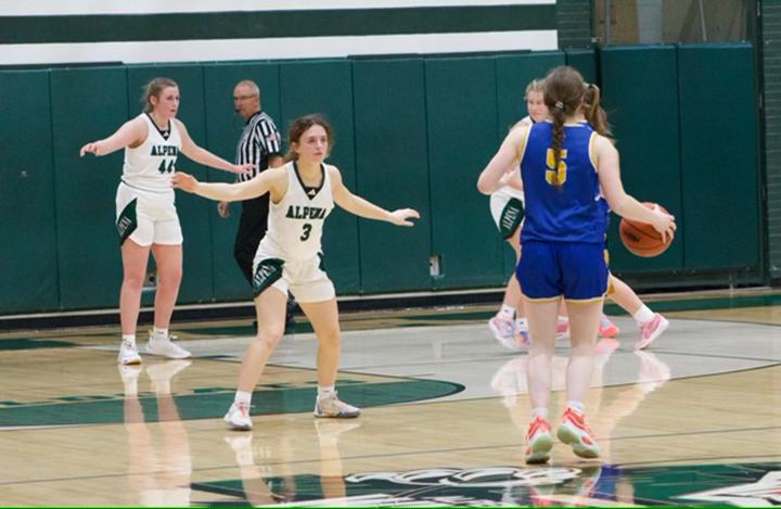 Wildcats girls’ basketball takes home strong win of 62-41 against Midland | News, Sports, Jobs ...